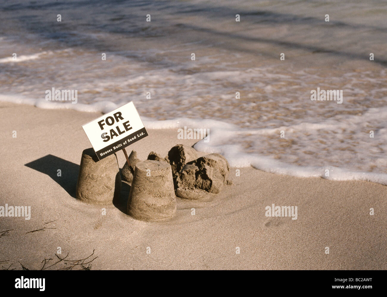 Crumbling sandcastle hi-res stock photography and images - Alamy