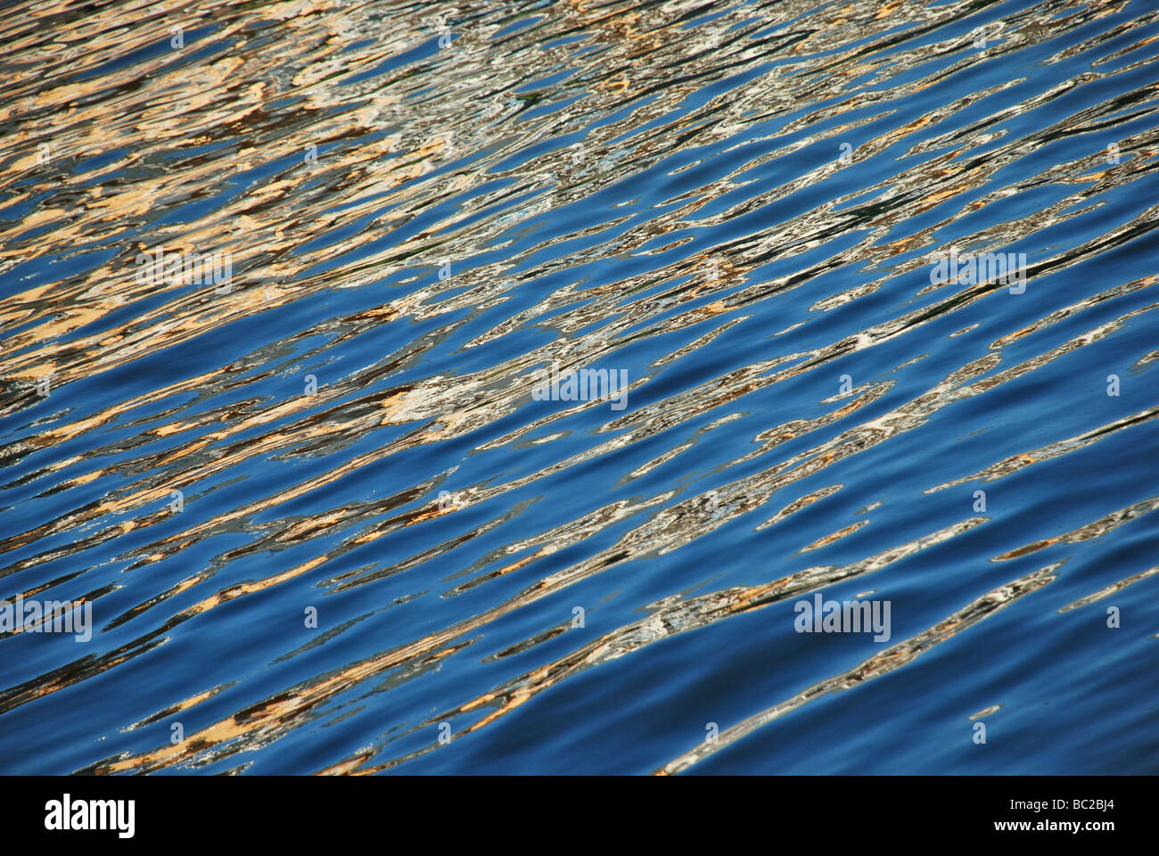 Shimmer water hi-res stock photography and images - Alamy
