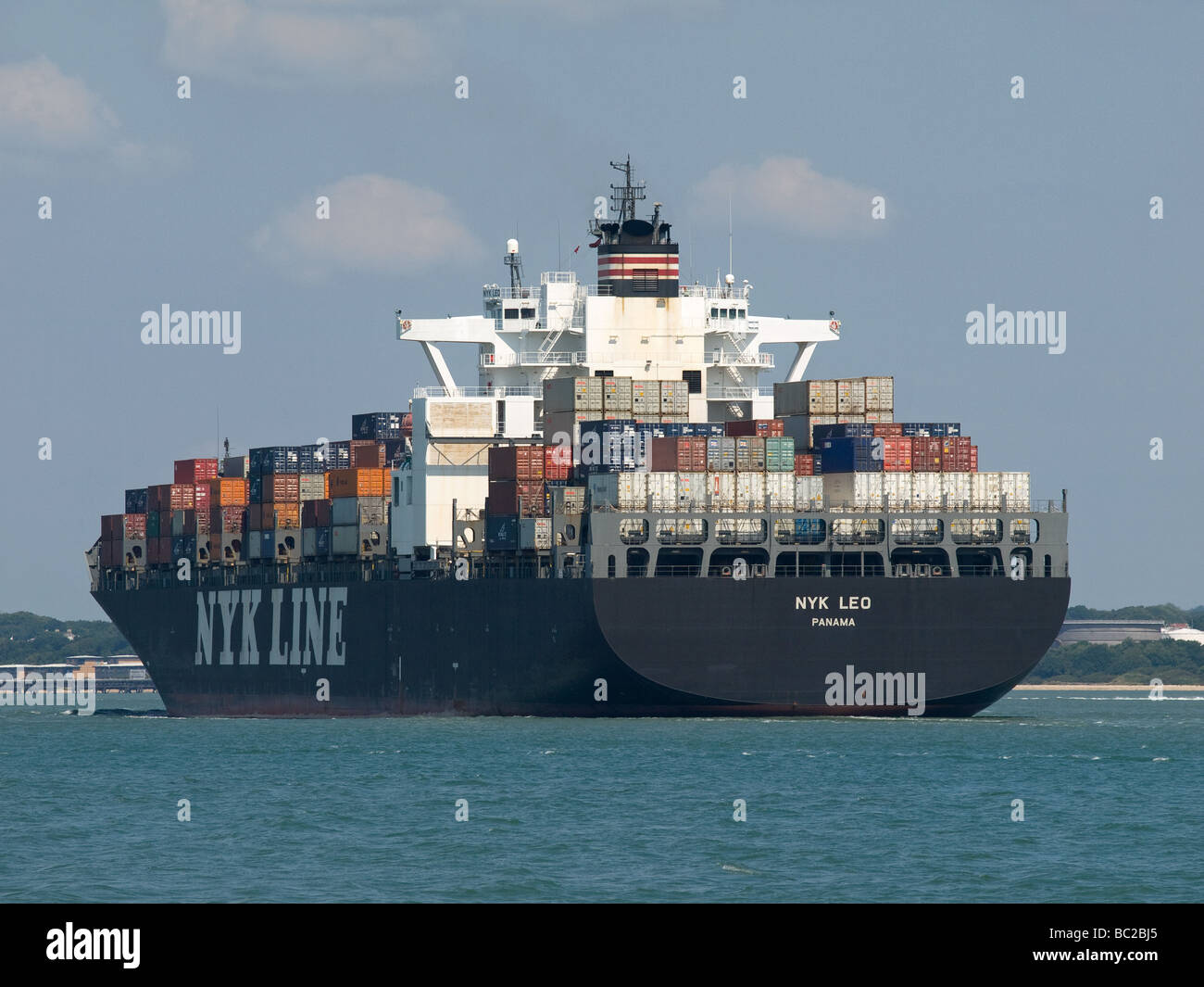 Nyk container ship hi-res stock photography and images - Alamy