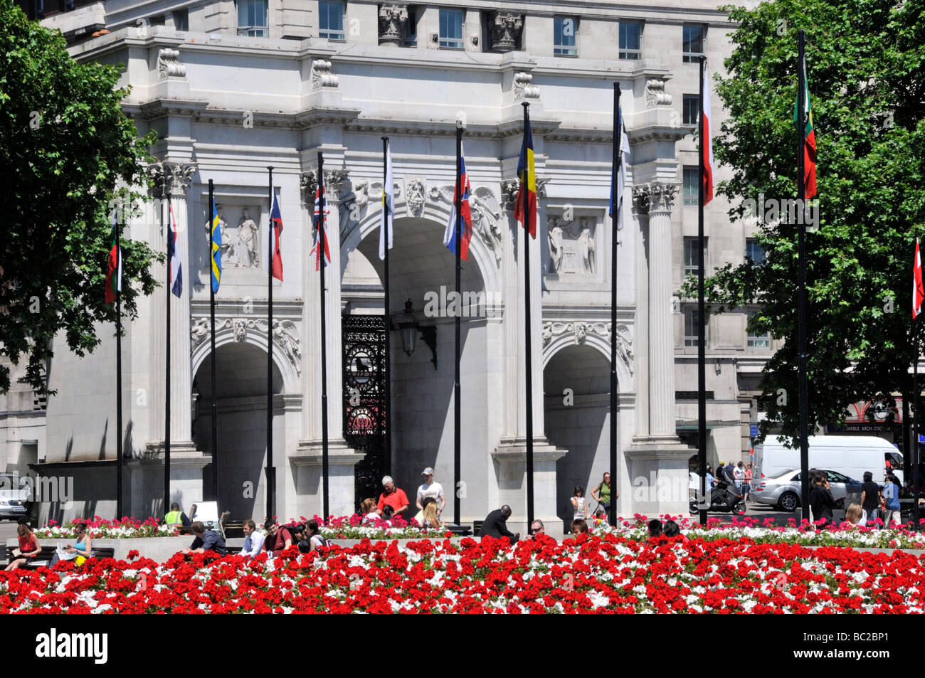 The Marble Arch area with summer flower beds Stock Photo - Alamy
