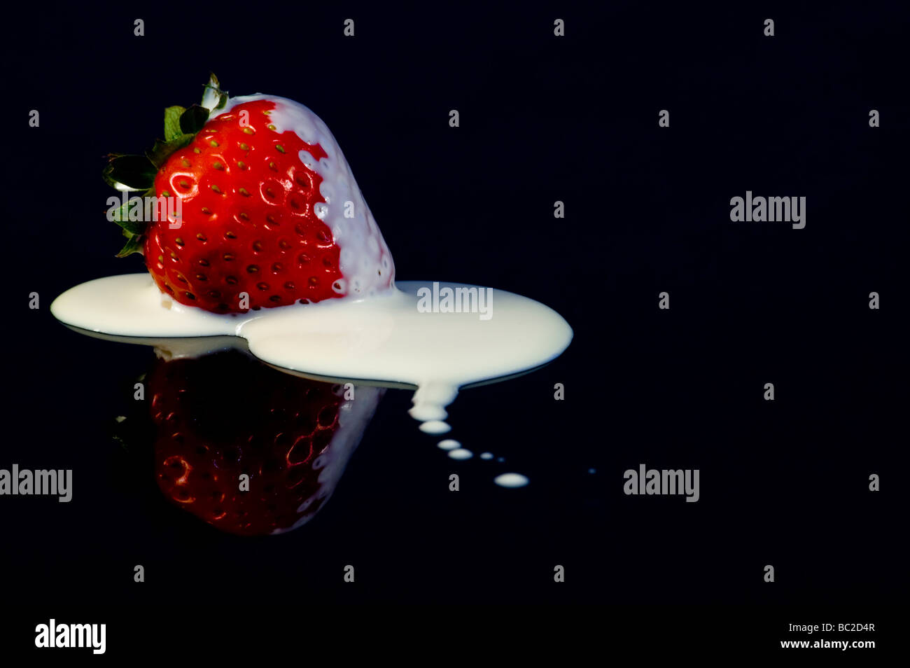 Strawberry drip hi-res stock photography and images - Alamy