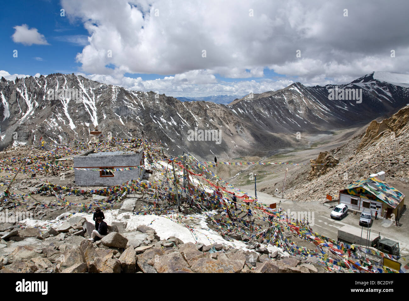 Khardung La pass (18380ft / 5602m) Ladakh. India Stock Photo - Alamy