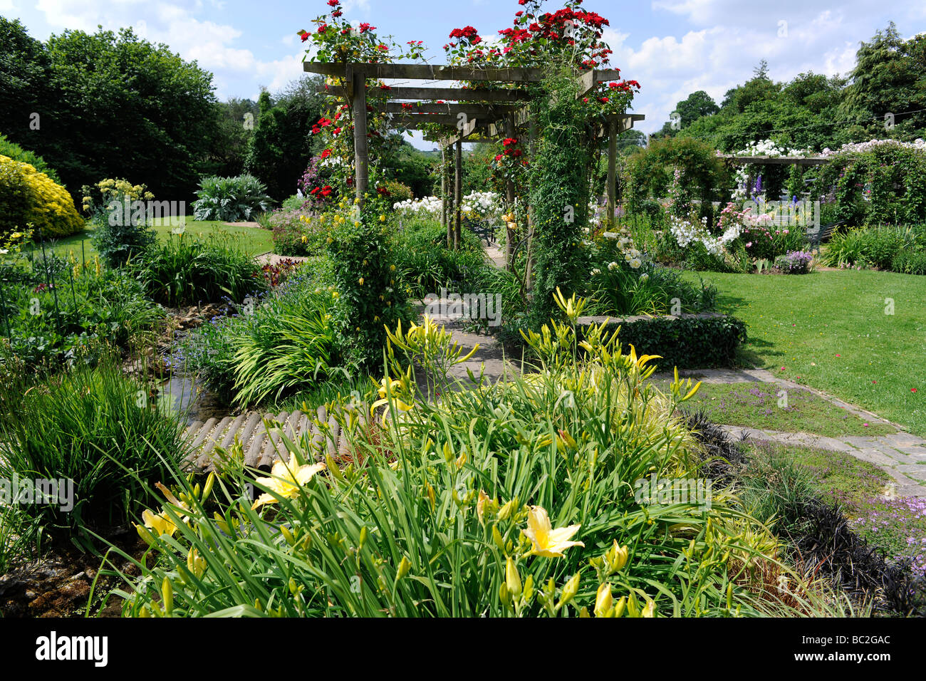 Rose Pergola In Garden High Resolution Stock Photography and Images - Alamy