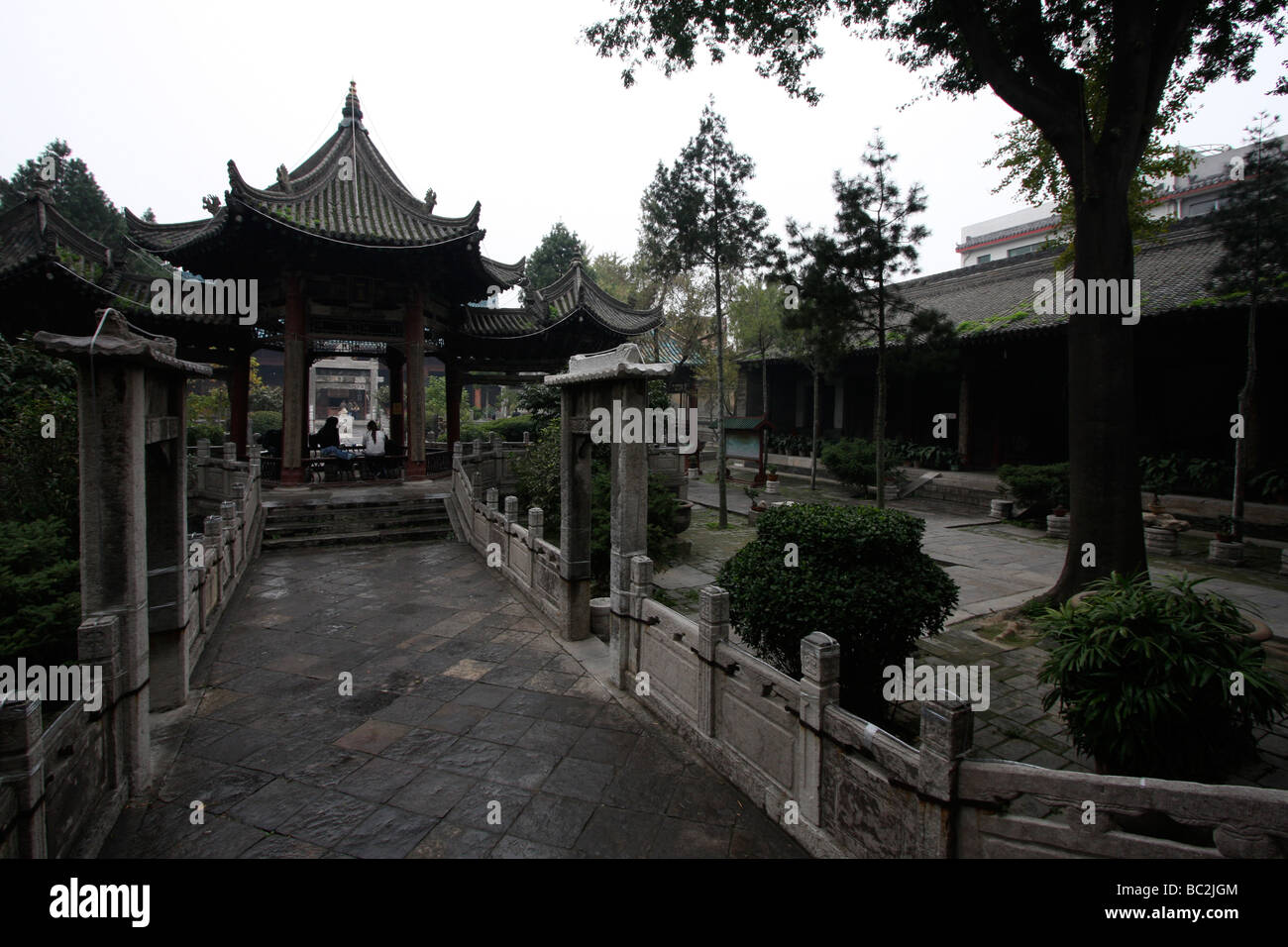 muslim quarter chinese mosque Stock Photo - Alamy