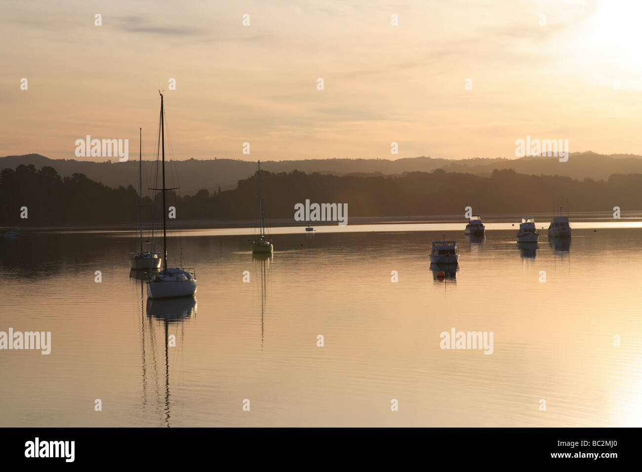 Tranquility peaceful scenic harbours hi-res stock photography and ...