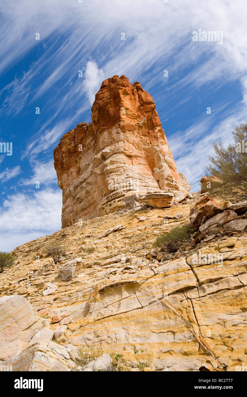 Chambers pillar northern territory australia hi-res stock photography ...