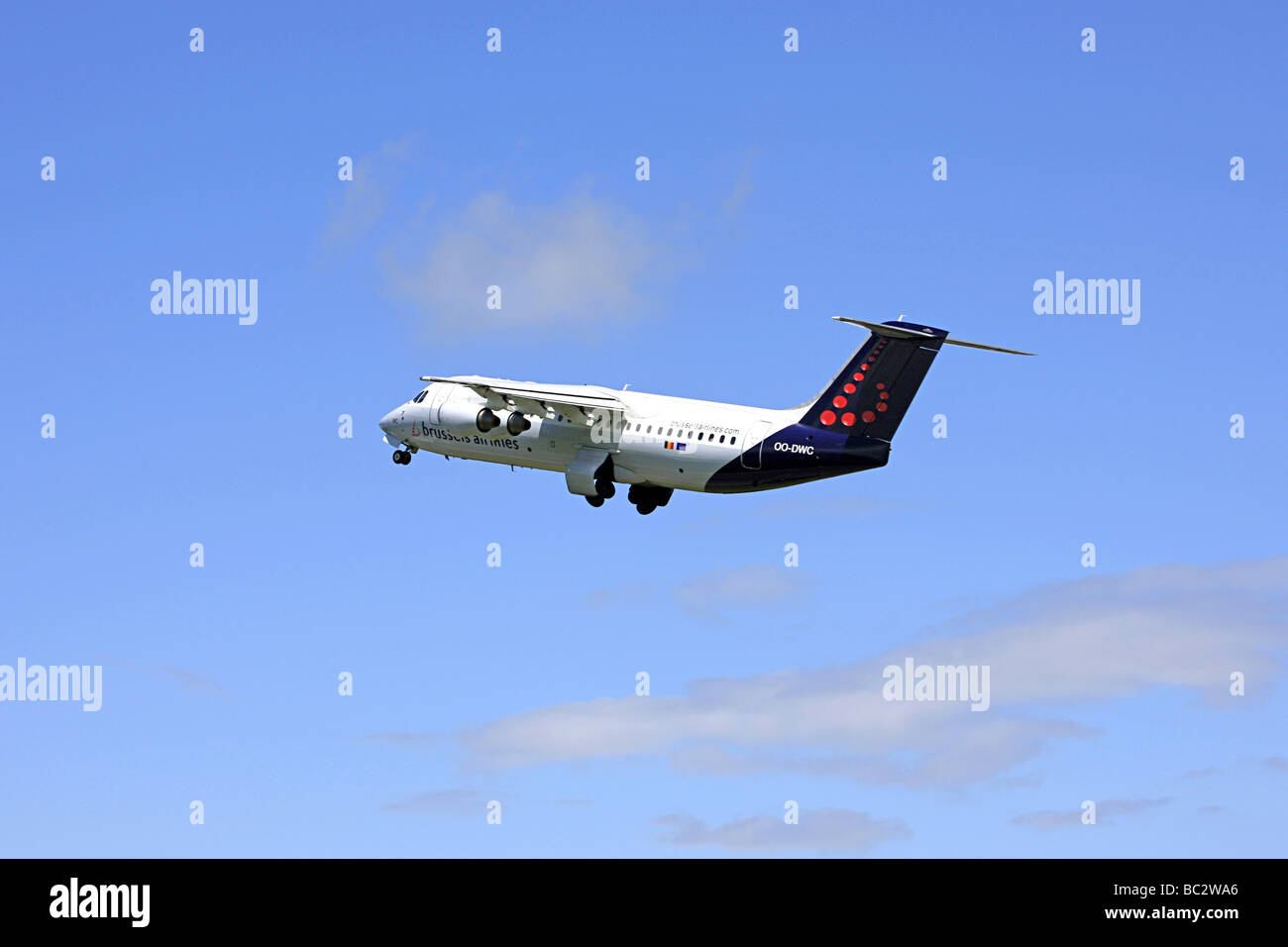 Bae 146 aircraft hi-res stock photography and images - Alamy