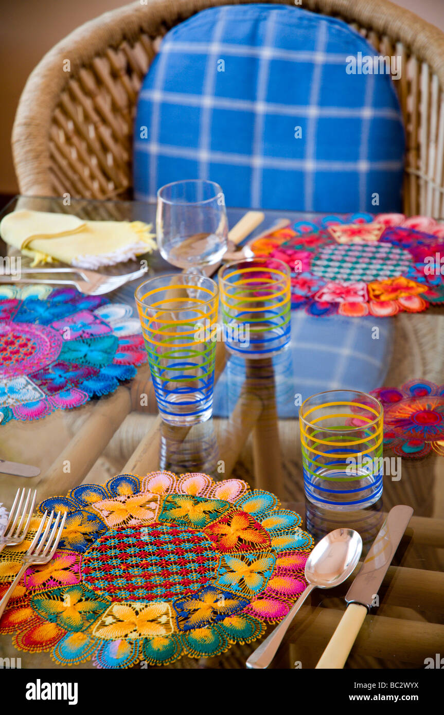 Colonial style table setting hi-res stock photography and images - Alamy