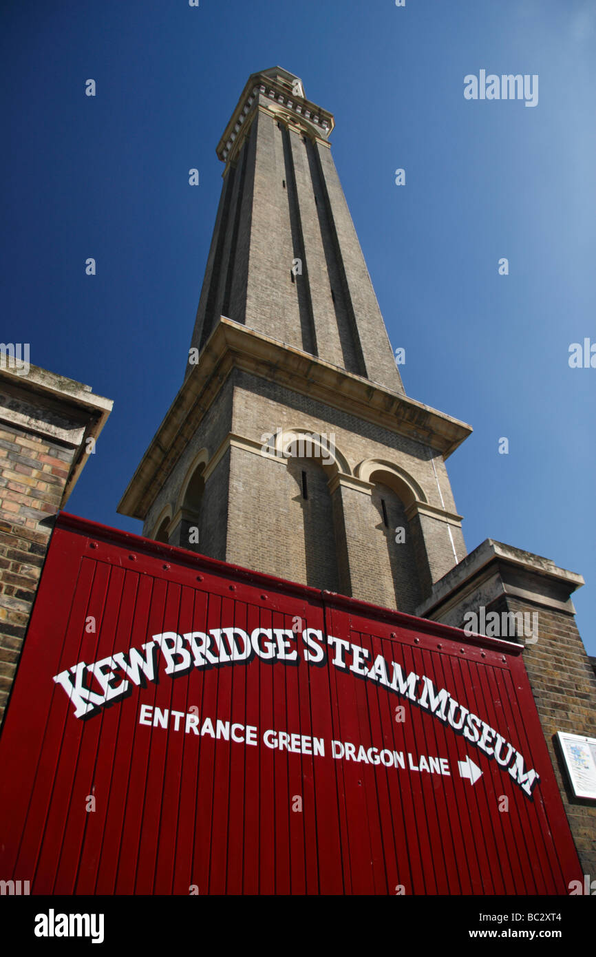 The Standpipe Tower above the front gates to the Kew Bridge Steam ...