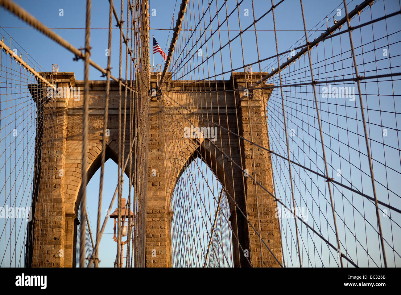 Brooklyn Bridge arch Stock Photo - Alamy