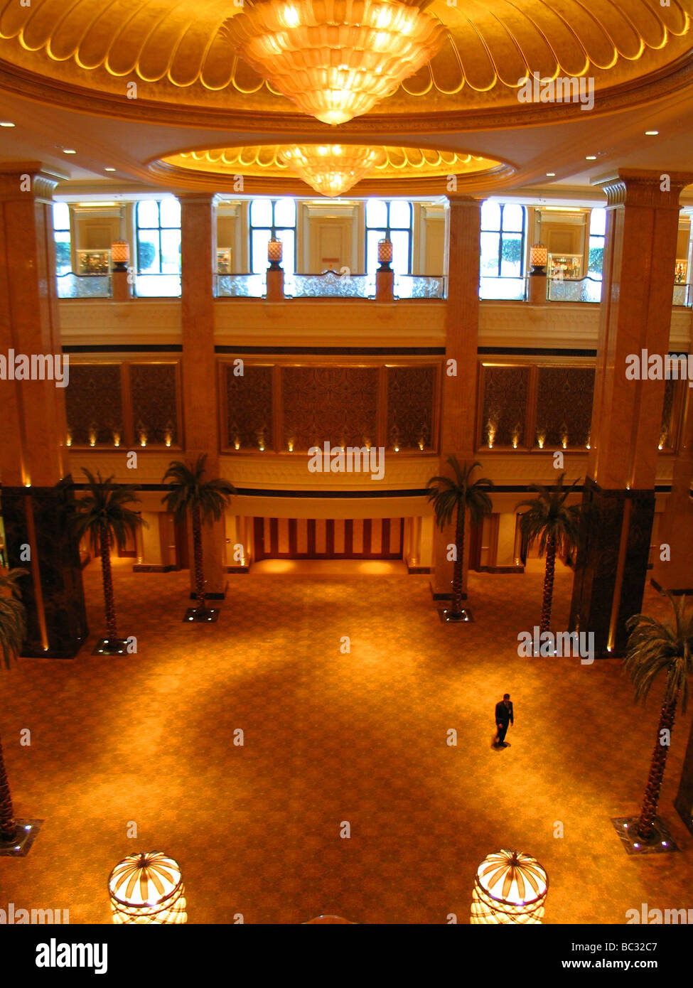 Interior of the The Emirates Palace Stock Photo - Alamy