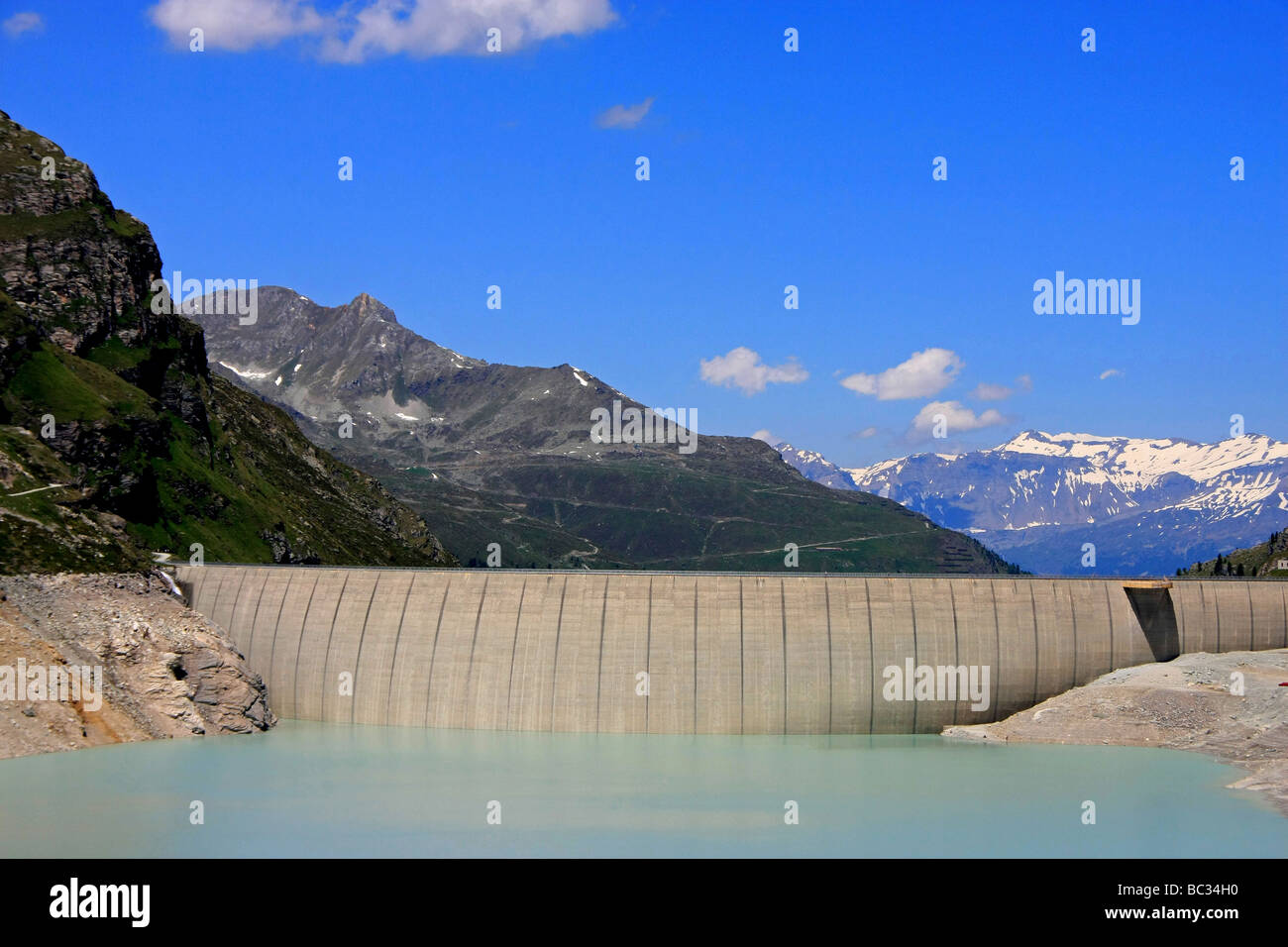 Dam of the moiry hi-res stock photography and images - Alamy