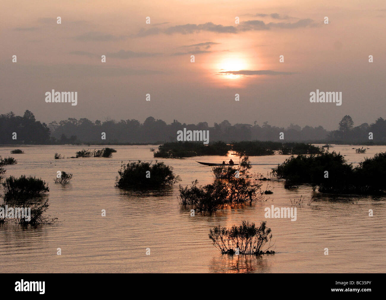 Laos, Si Phan Don : Si Phan Don (meaning 4,000 islands Stock Photo - Alamy