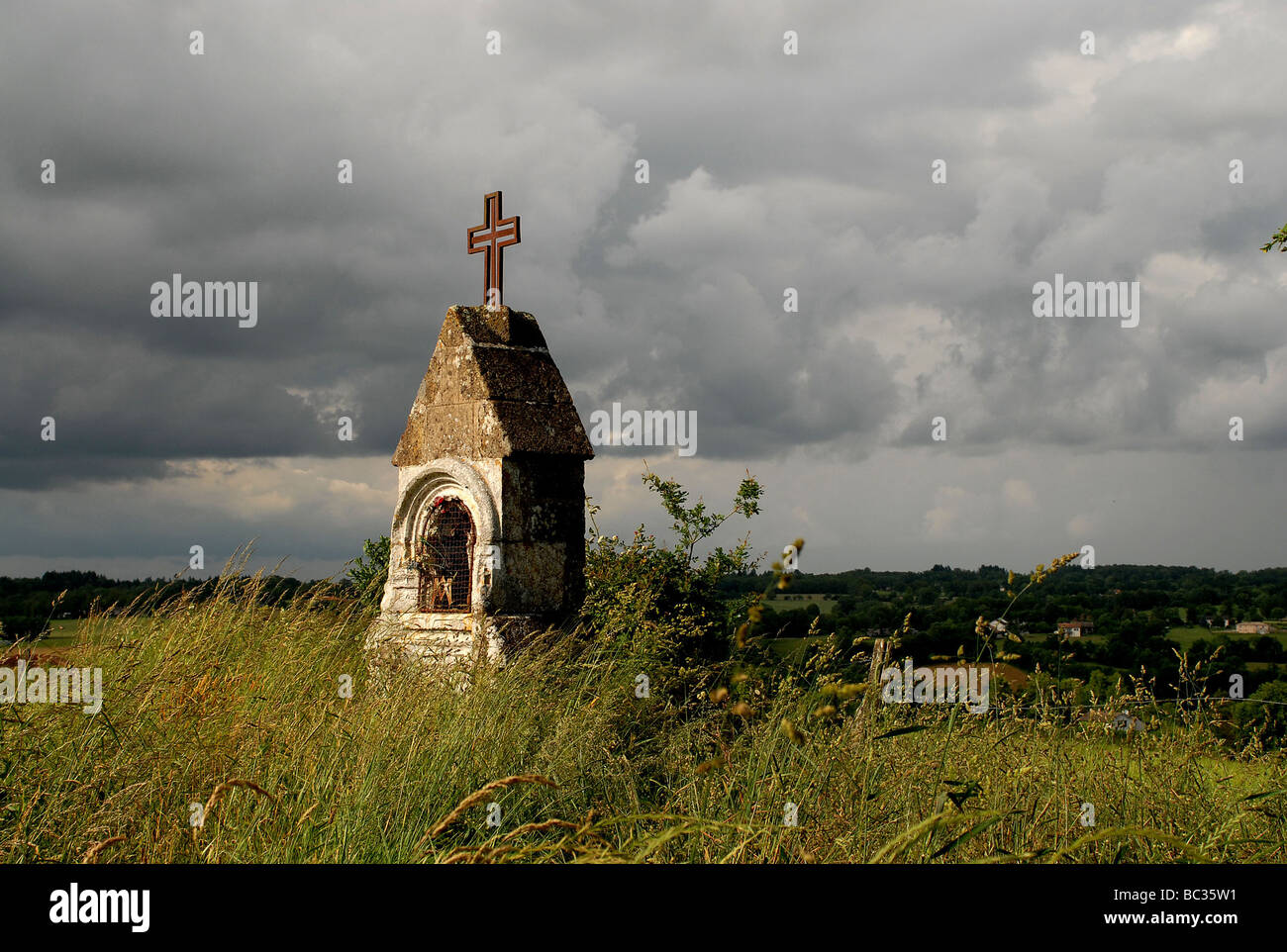 Roadside cross near village hi-res stock photography and images - Alamy