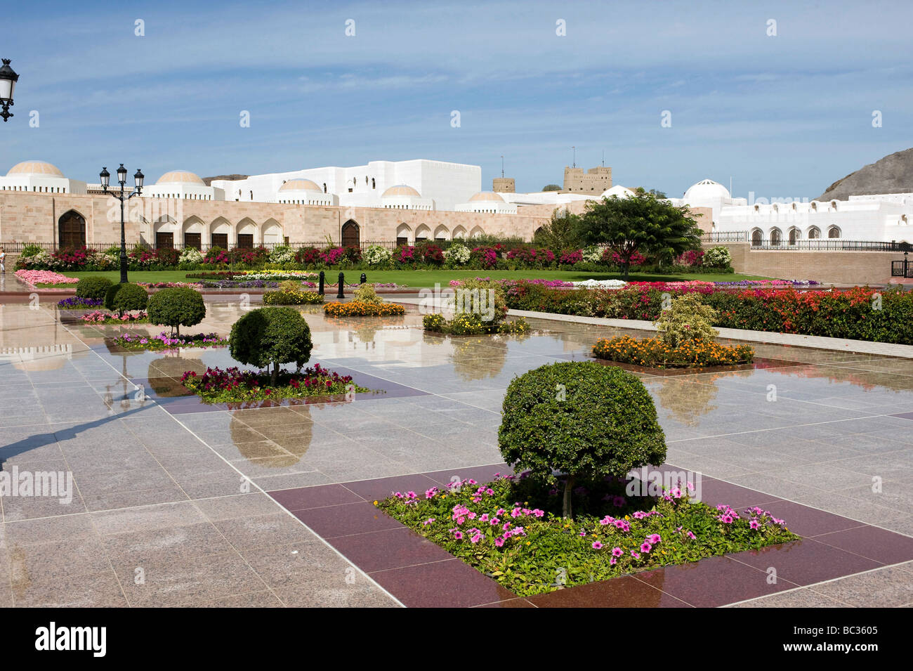 Muscat (Sultanate of Oman) : Sultan's Palace Stock Photo - Alamy