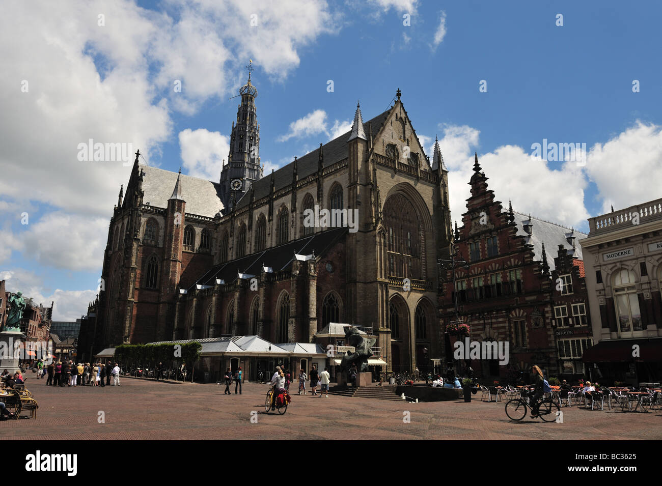 St Bavo church on the Grote Markt in Haarlem The Netherlands Stock ...
