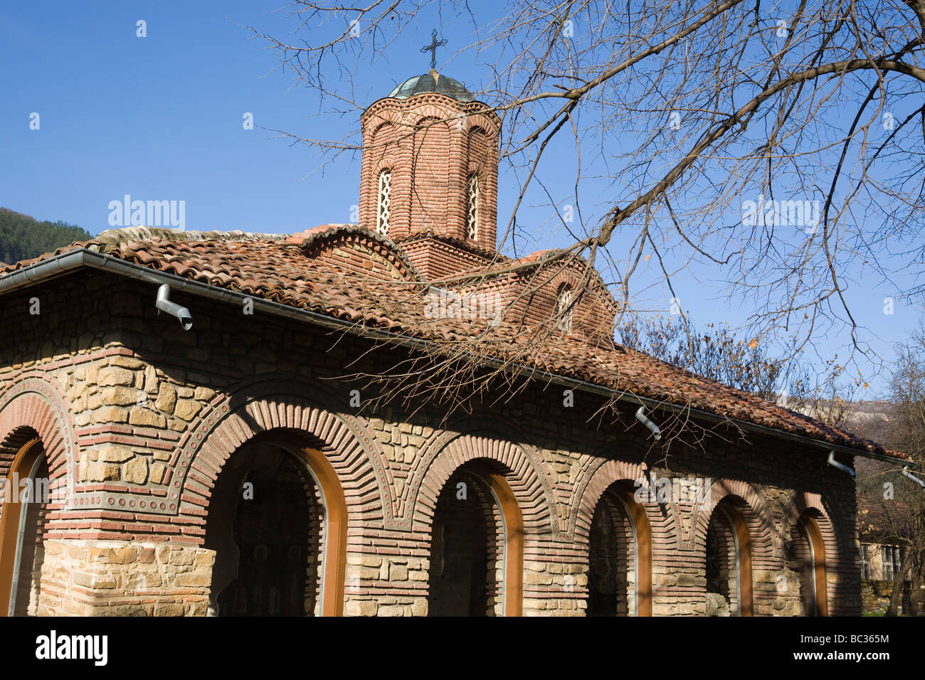 Veliko Tarnovo, historic town, wellknown with its traditional ...