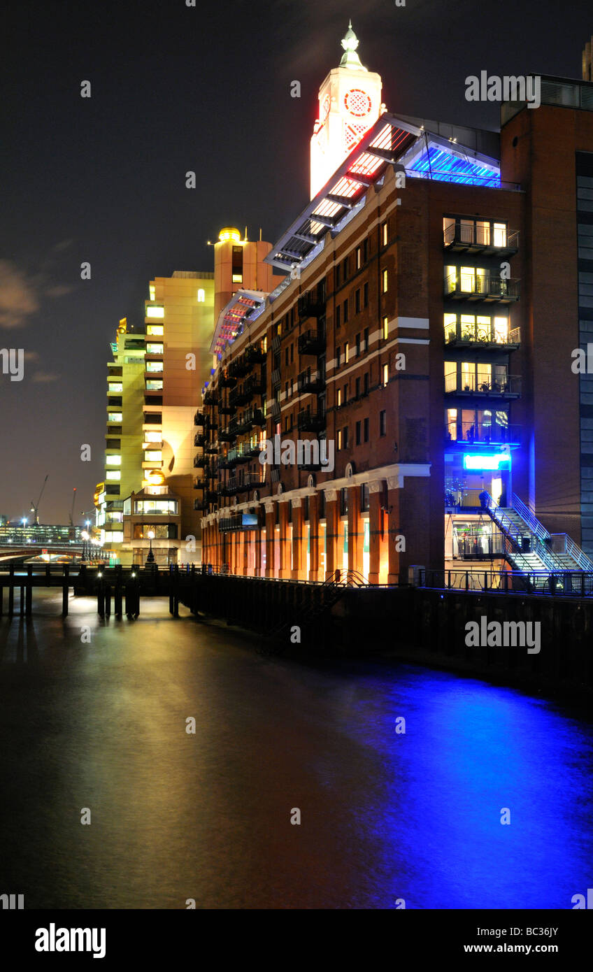 Oxo tower bar hi-res stock photography and images - Alamy