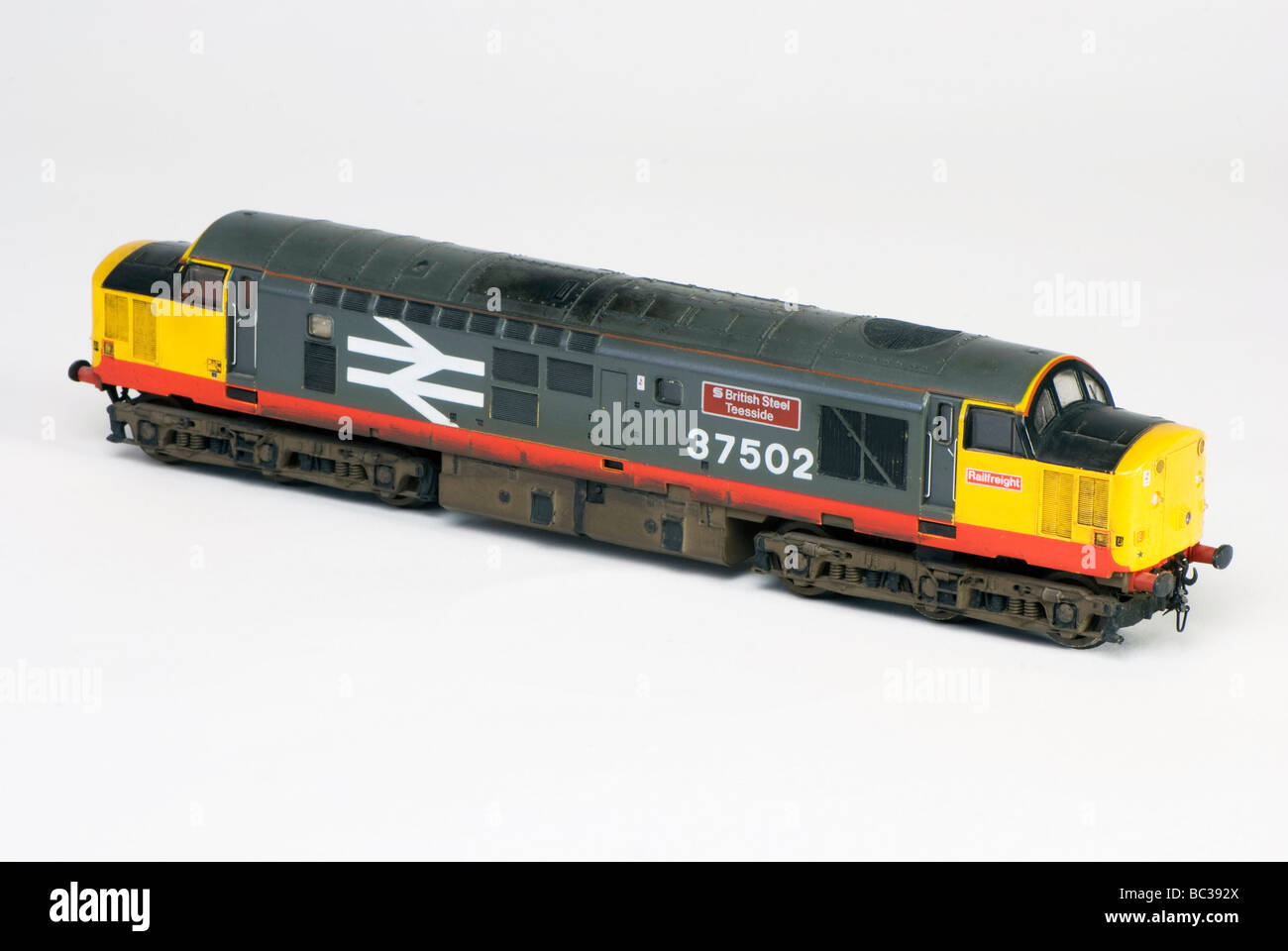 Weathered model Class 37 deisel locomotive with realistic couplings ...