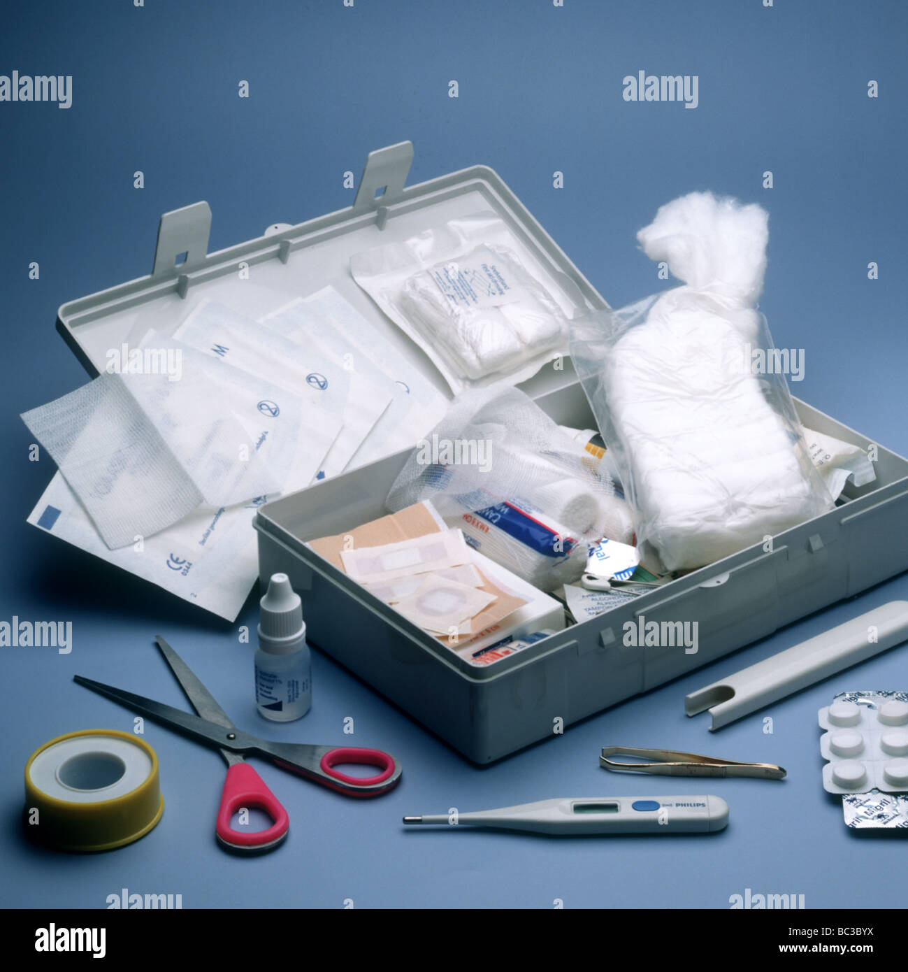 First aid box hi-res stock photography and images - Alamy