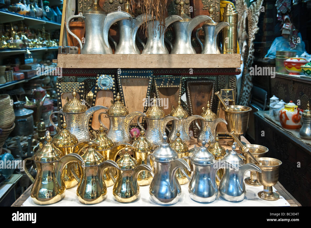 Saudi coffee shop hi-res stock photography and images - Alamy
