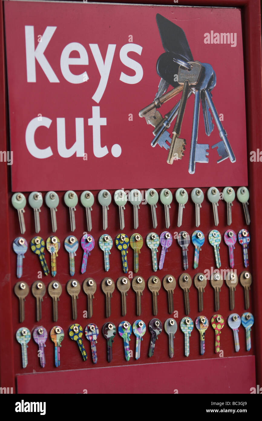 Display lock smith yale hi-res stock photography and images - Alamy