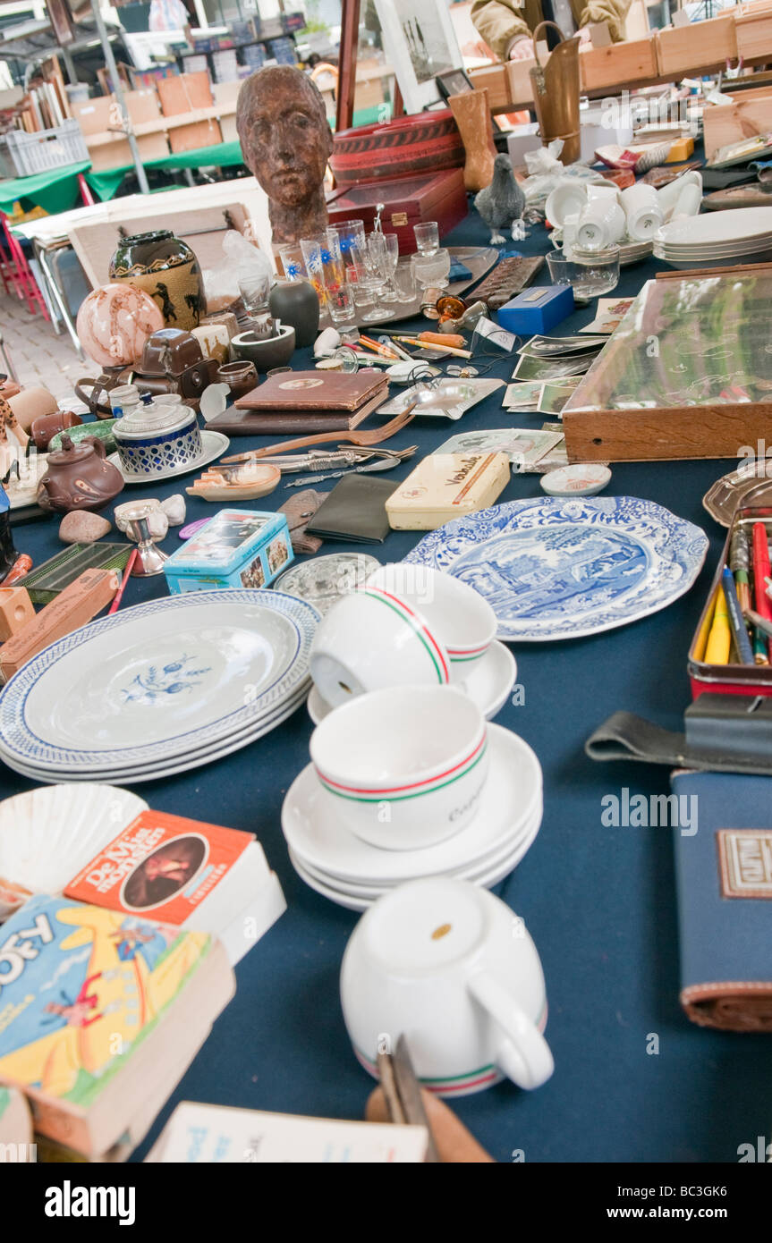Old fashioned market stall hi-res stock photography and images - Alamy