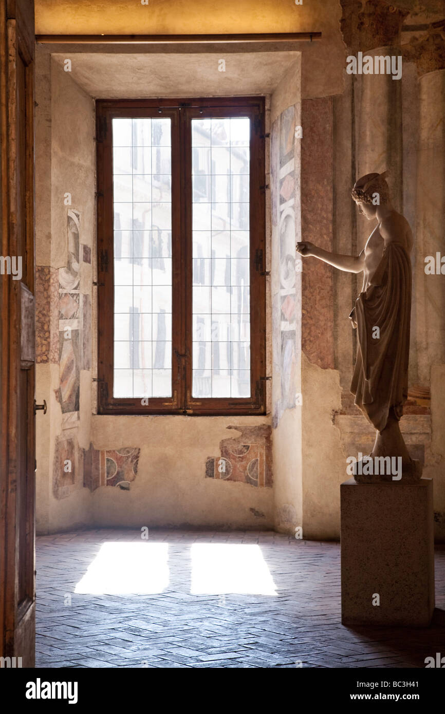 Roman marble statue hermes hi-res stock photography and images - Alamy