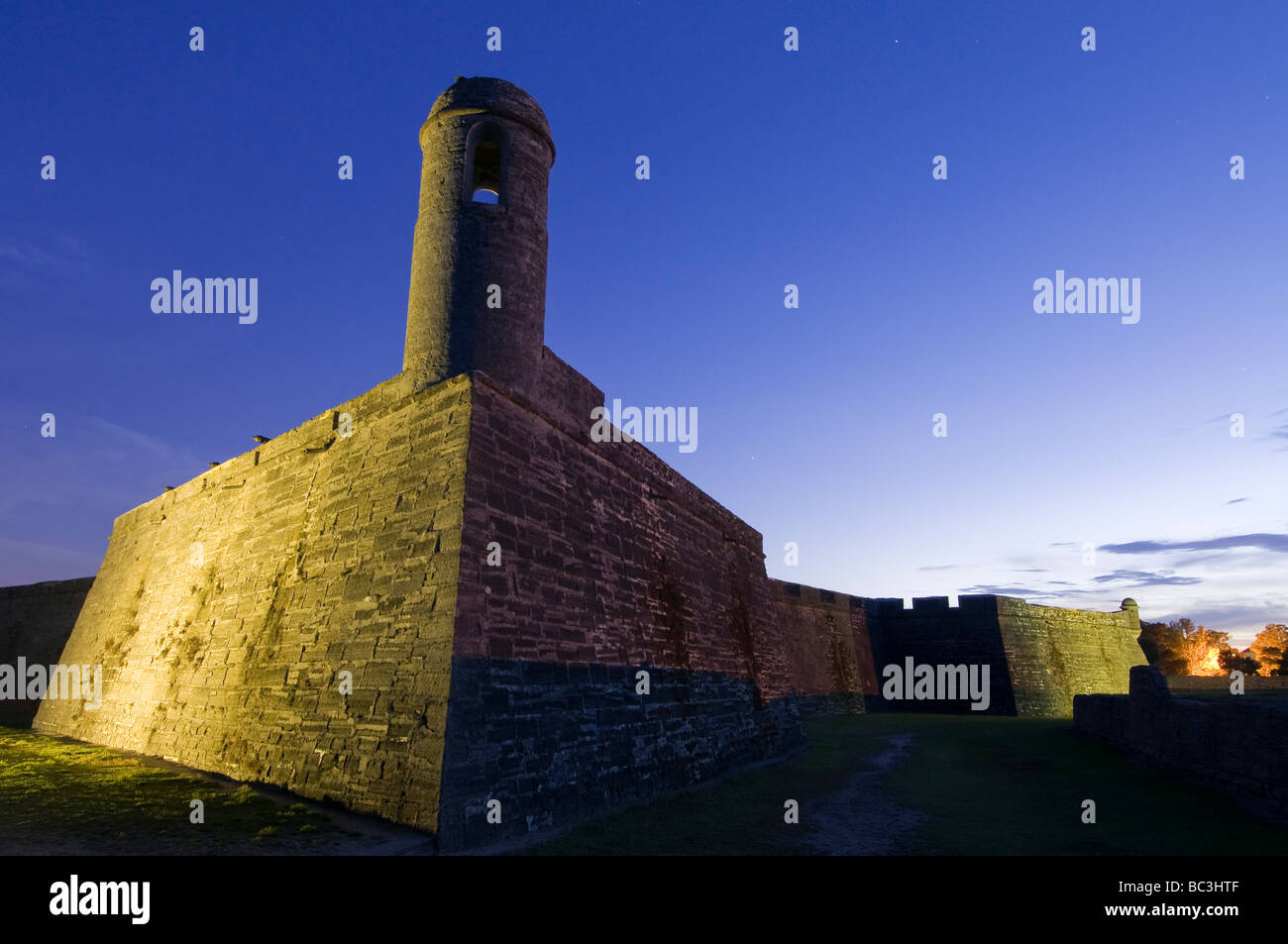 Castillo de San Marcos at dawn overlooking Matanzas Bay, St. Augustine ...