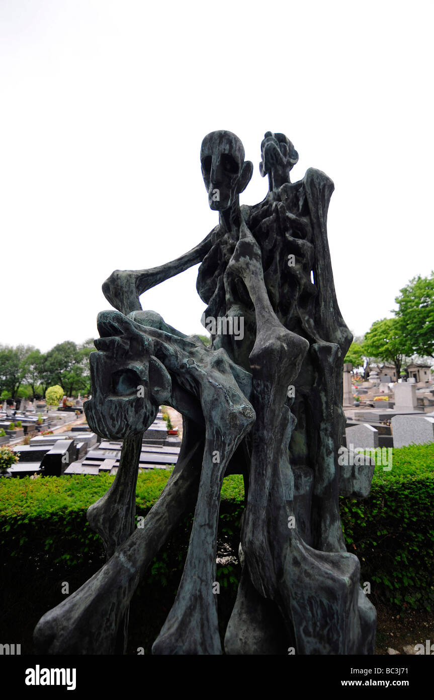 Scuptures of Holocaust memorial grave tombs commemorating the Nazi ...