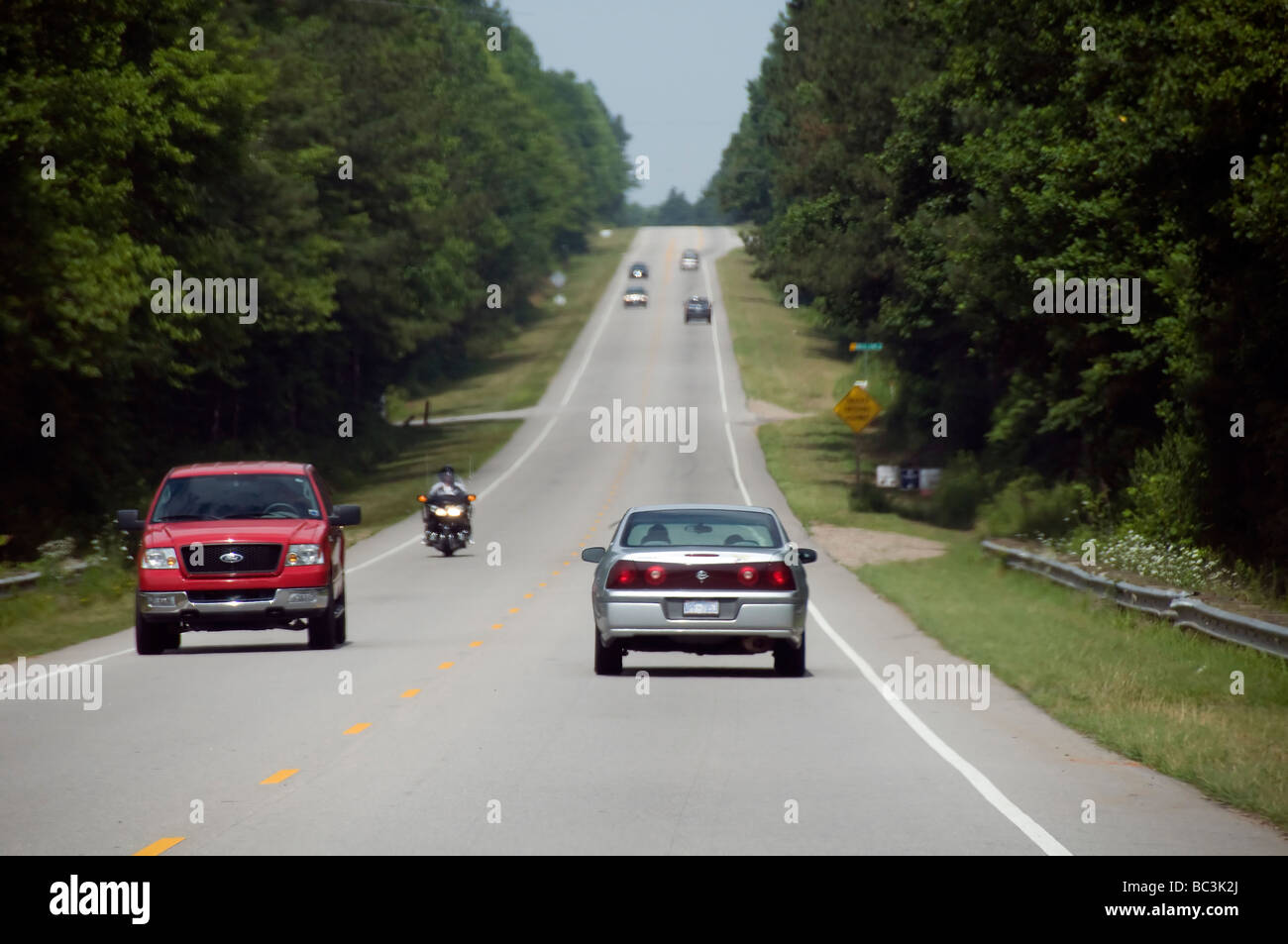Two lane motorcycle road hi-res stock photography and images - Alamy