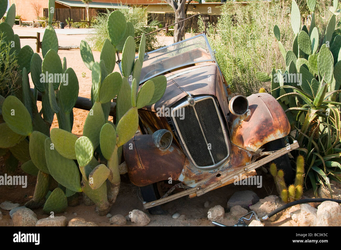 Jalopy car hi-res stock photography and images - Alamy