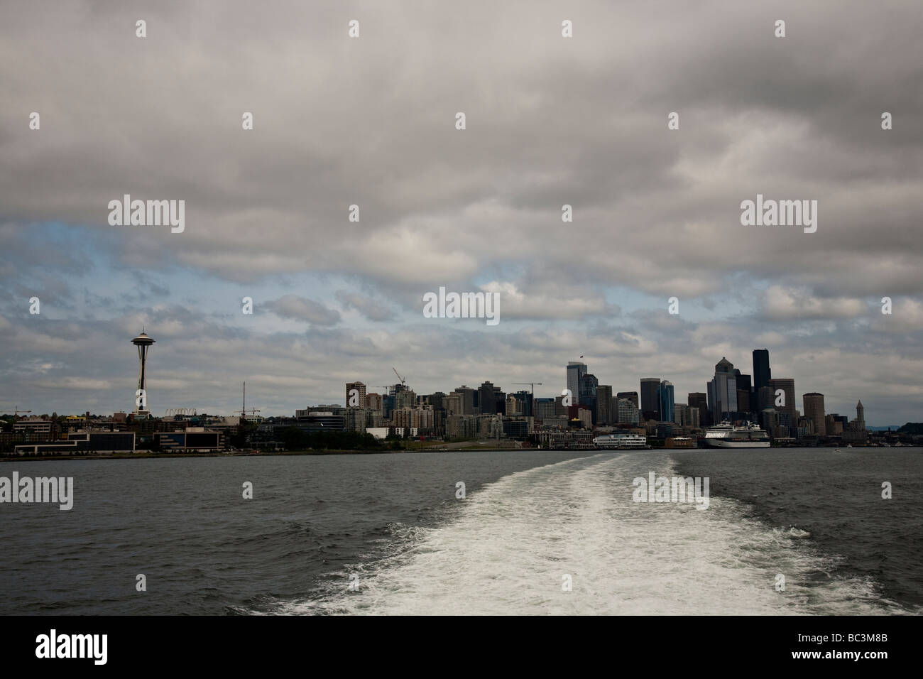 View of Seattle waterfront from a boat Stock Photo - Alamy