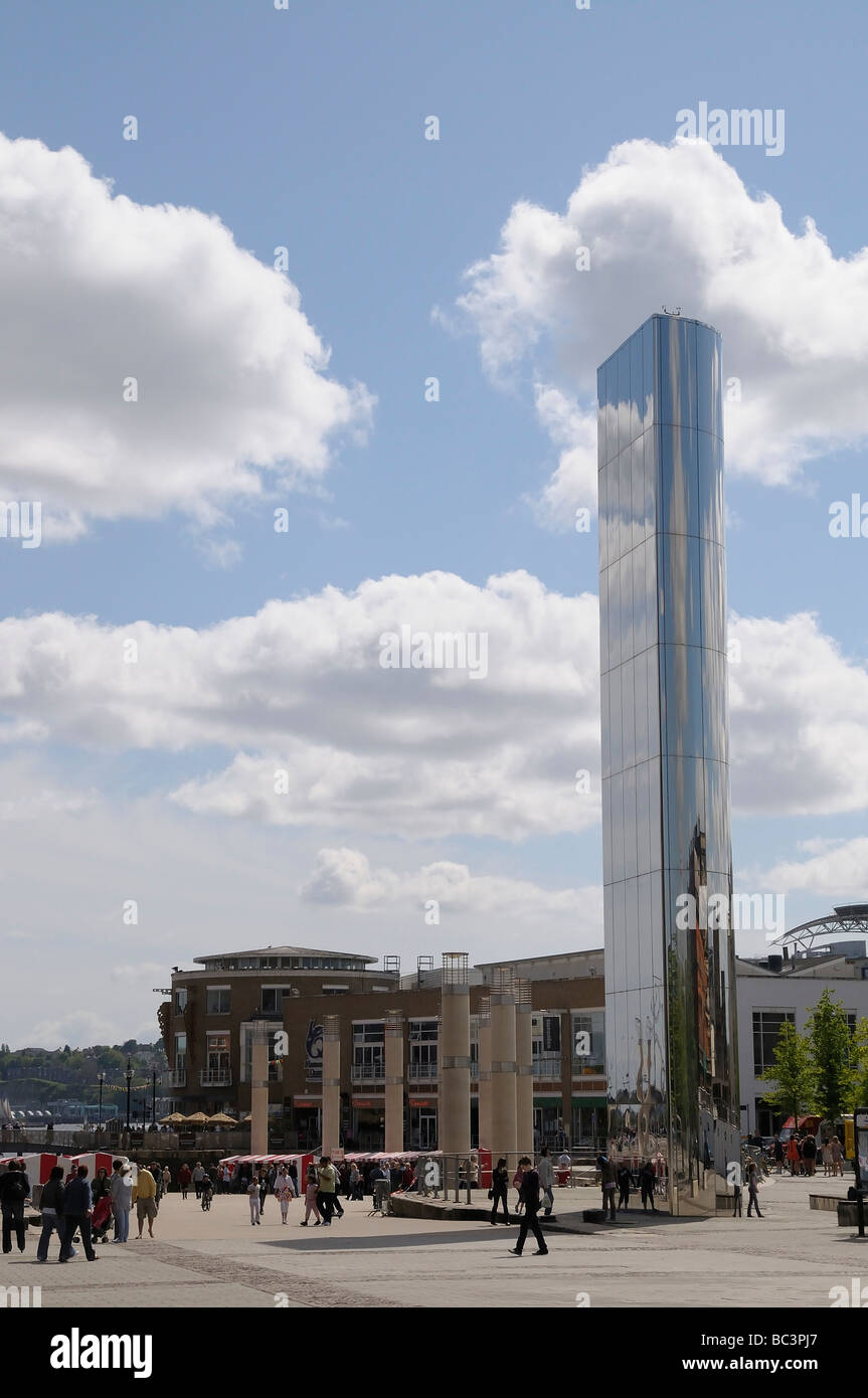 Water sculpture cardiff bay hi-res stock photography and images - Alamy