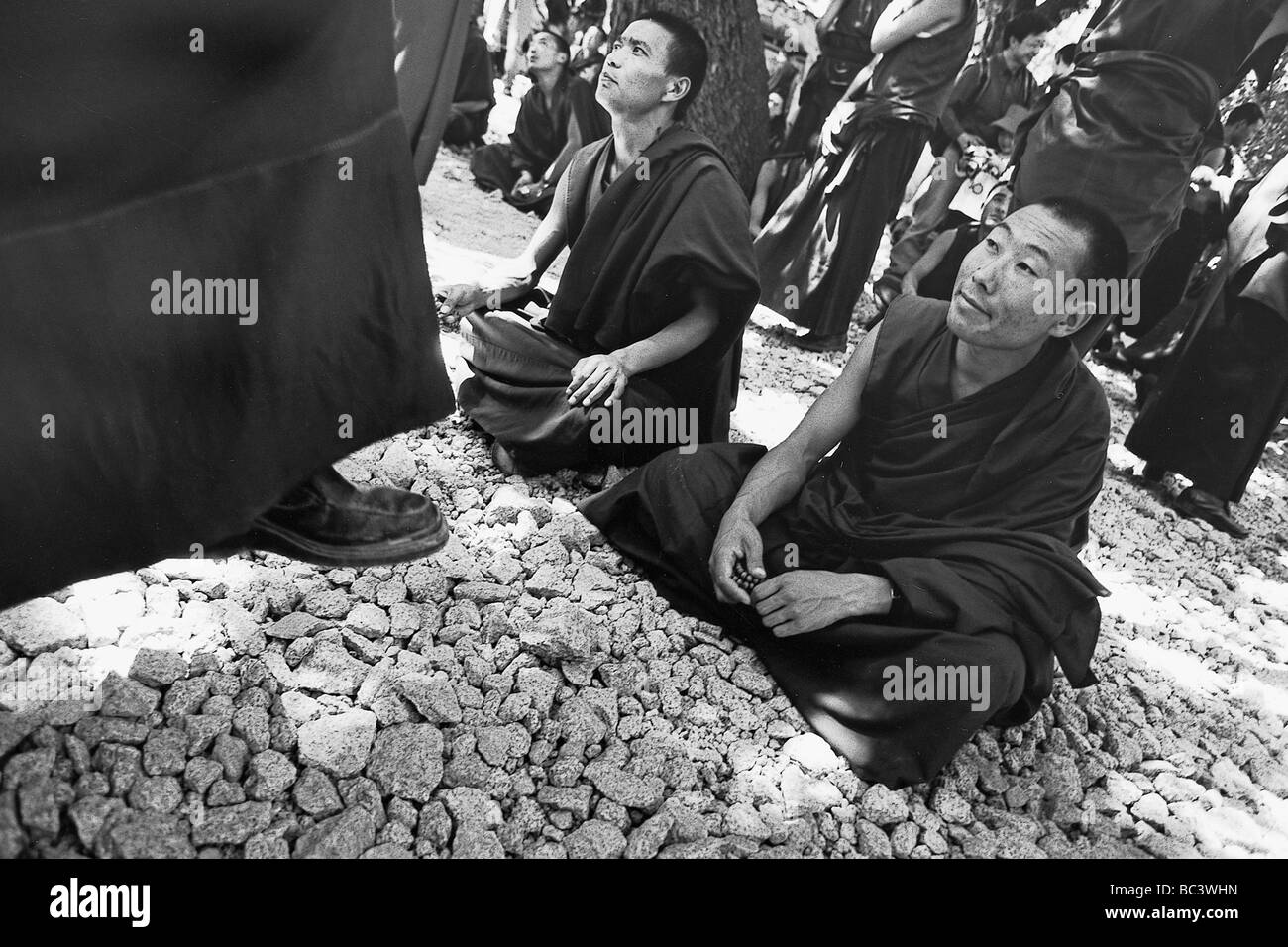 Buddha debate monks hi-res stock photography and images - Alamy
