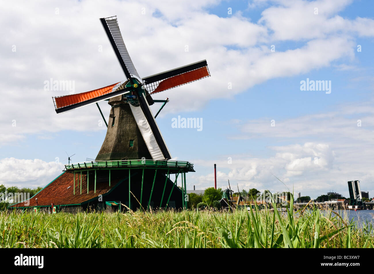 Dutch dyke and windmill hi-res stock photography and images - Alamy