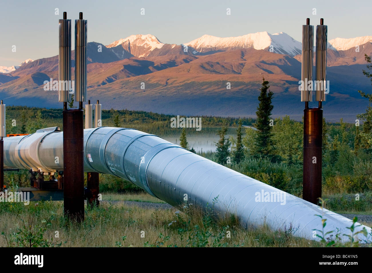 Alaska oil pipeline running through the central Alaska Range Stock ...