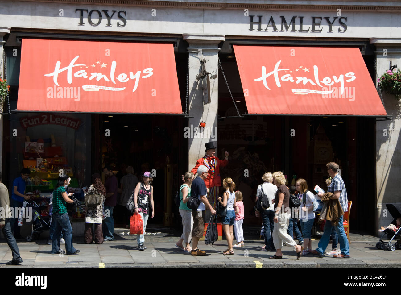 Regent street london england uk hi-res stock photography and images - Alamy