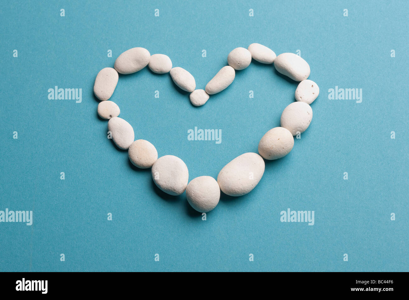 Pebble shape hi-res stock photography and images - Alamy