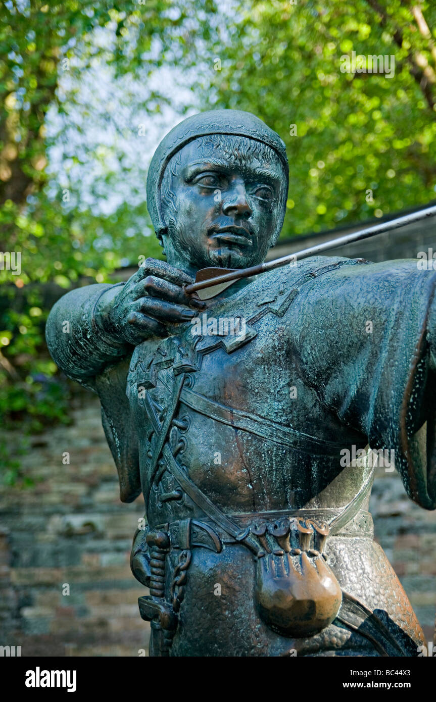 bronze robin hood statue nottingham next to the castle Stock Photo - Alamy