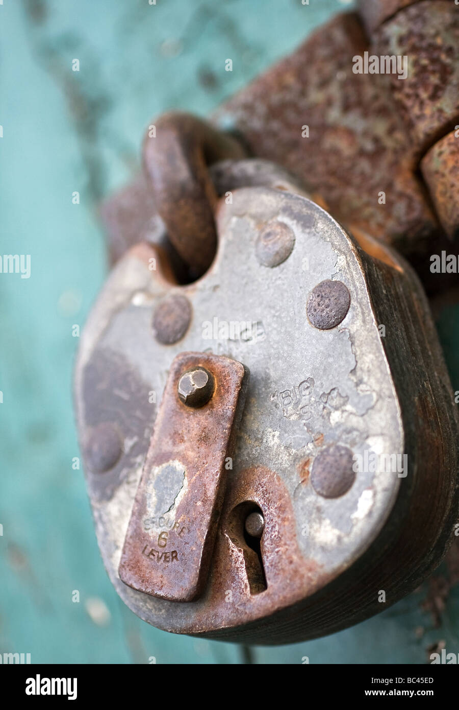 Pad lock hi-res stock photography and images - Alamy