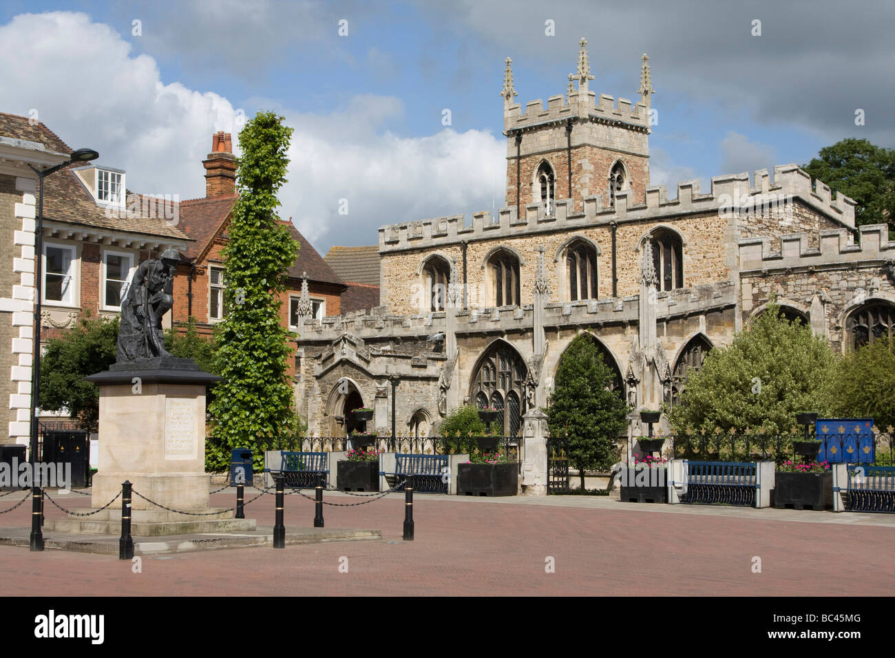 huntingdon town centre cambridgeshire england uk gb Stock Photo - Alamy