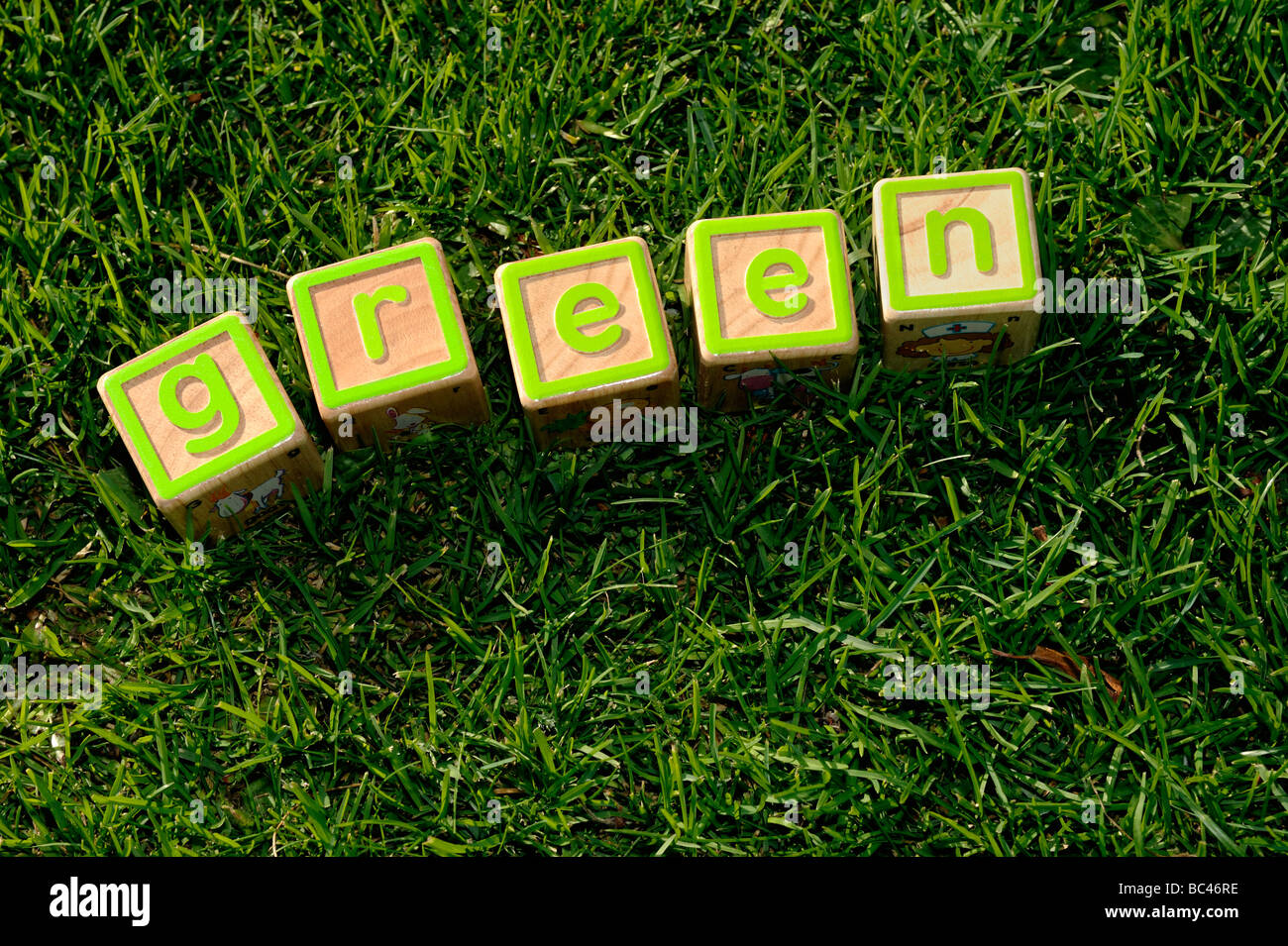 Green blocks hi-res stock photography and images - Alamy