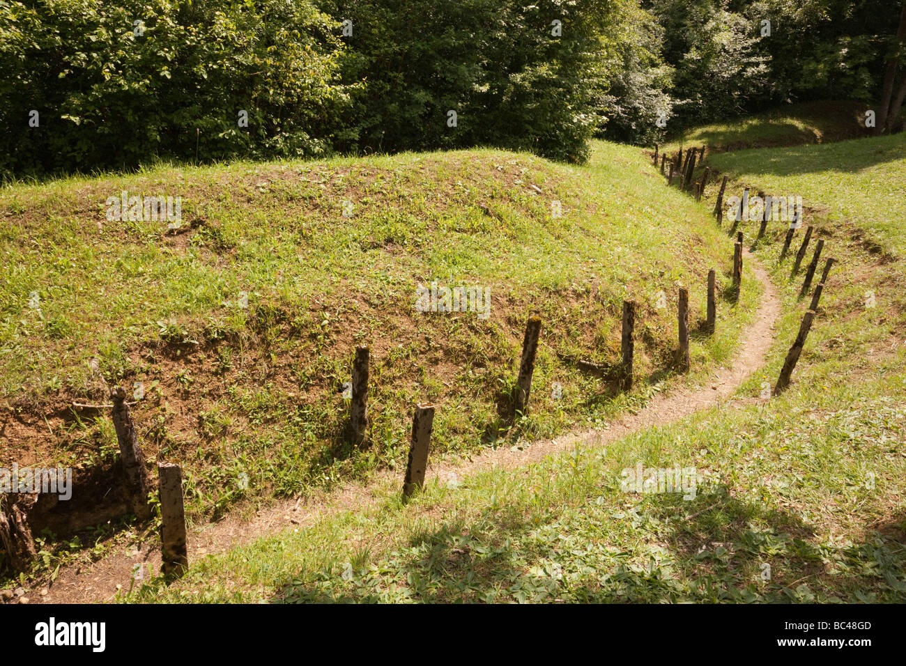 Reconstructed WW1 London communication trench Boyau de Londres in ...