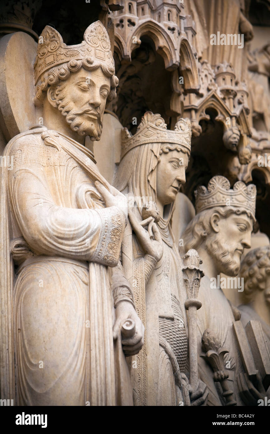 Medieval statues of catholic saints hi-res stock photography and images ...
