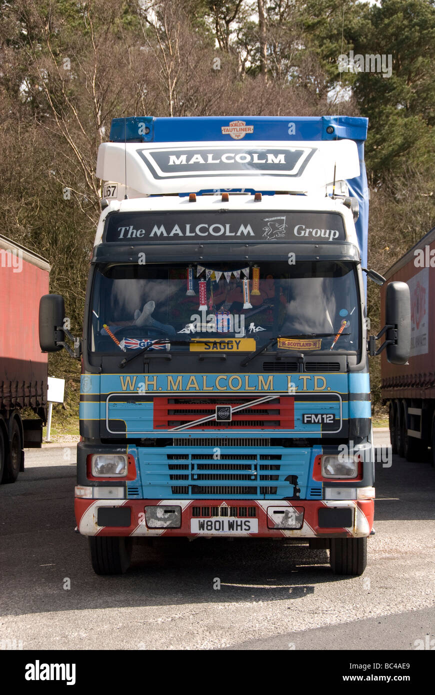 HGV Lorry parked up with driver asleep with feet on dashboard Stock ...