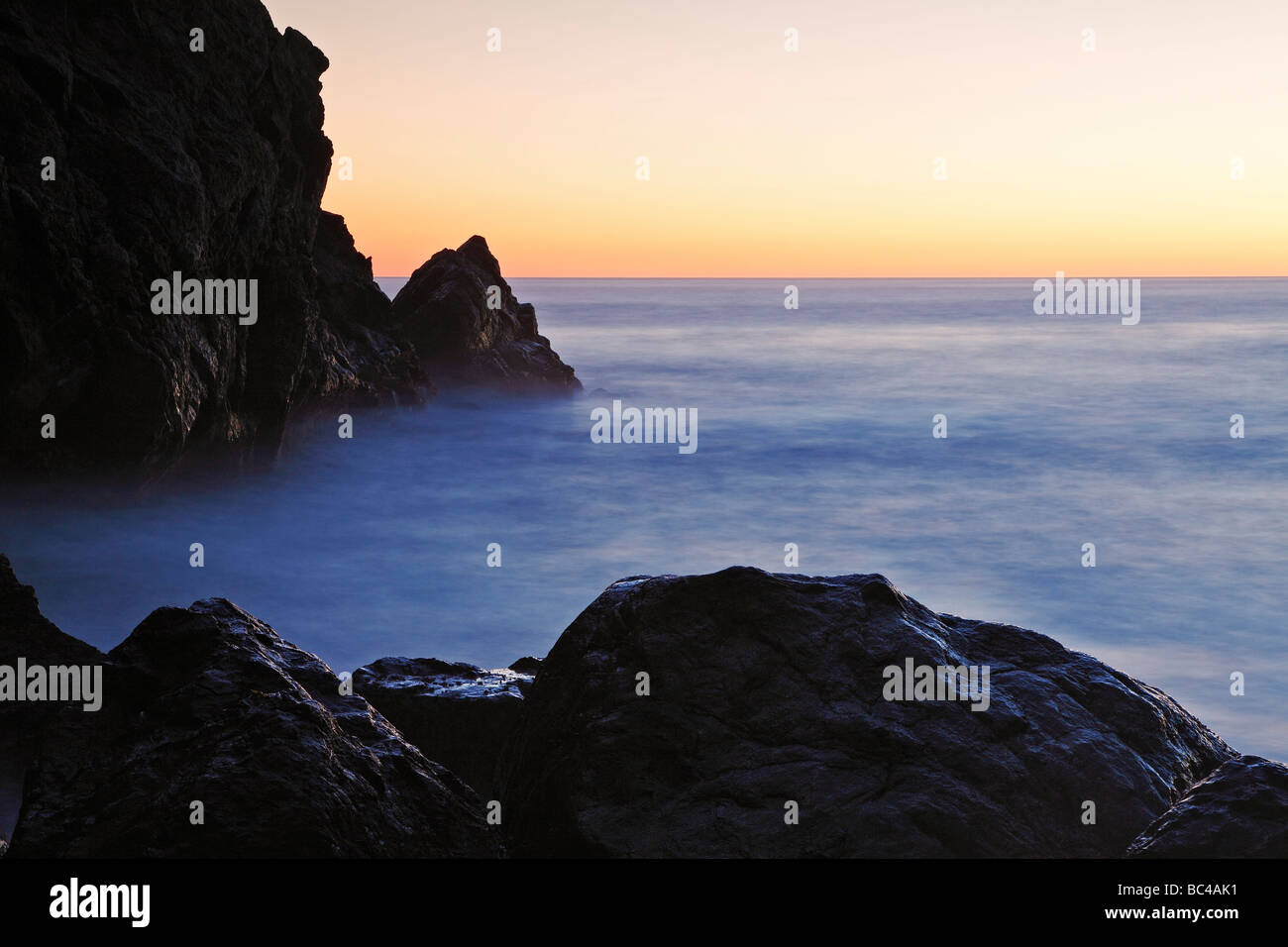 Big sur rocks hi-res stock photography and images - Alamy