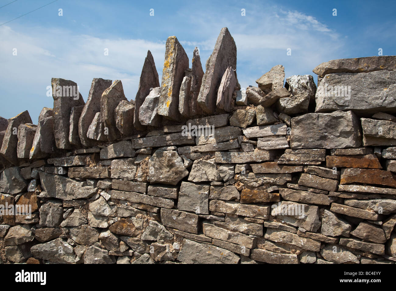 Stone Retaining Walls Stock Photos & Stone Retaining Walls Stock Images ...