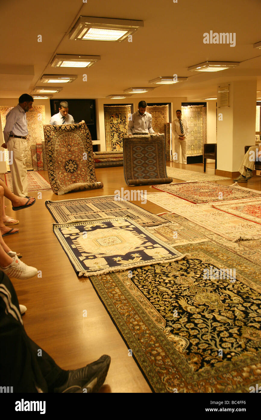 India rug shop hi-res stock photography and images - Alamy