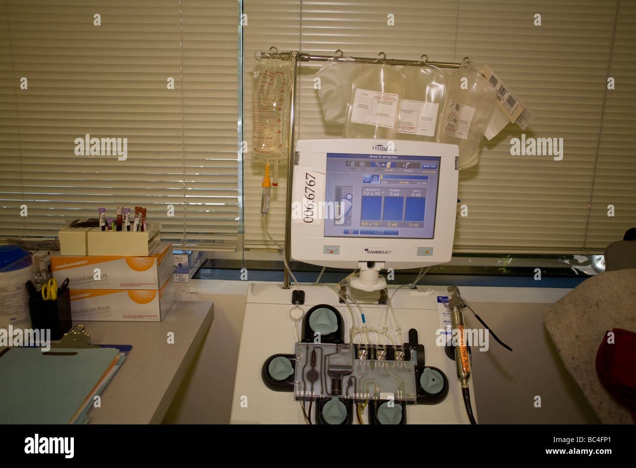 Apheresis Machine High Resolution Stock Photography and Images - Alamy